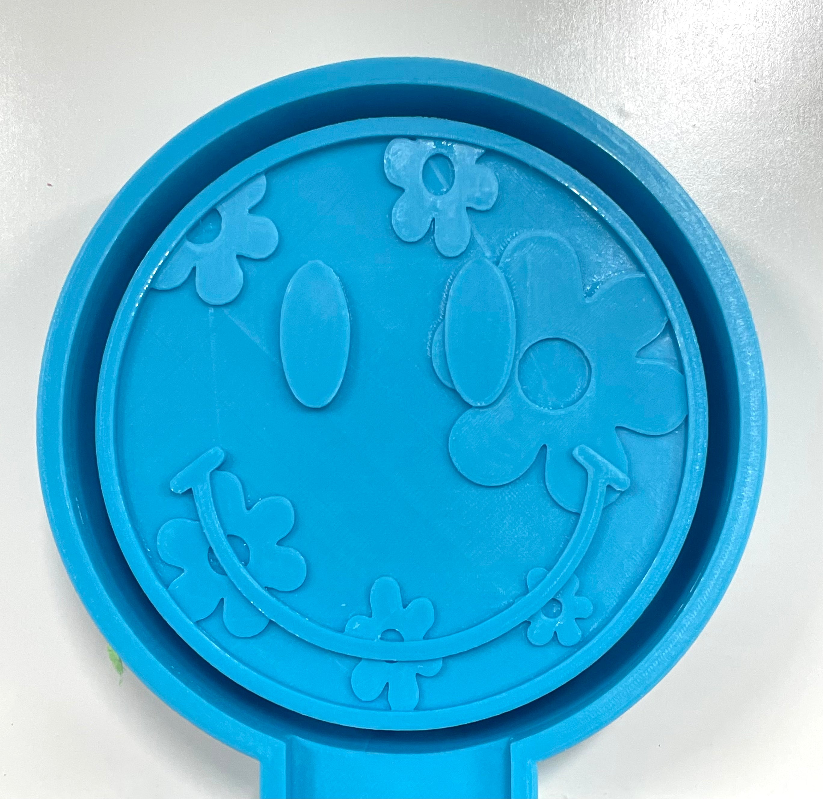 Groovy Daisy Smiley Face Mold – Molds Gone Wild